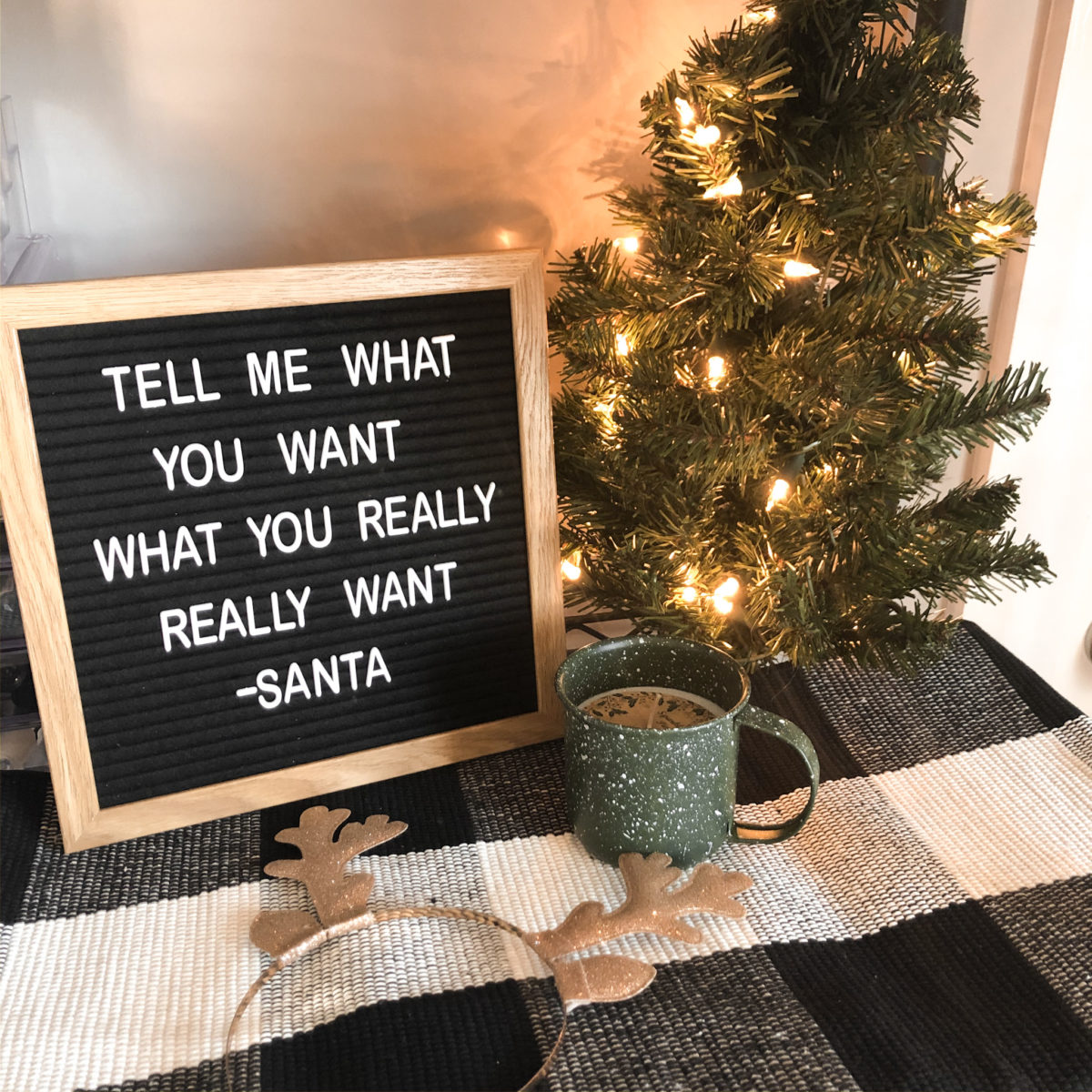 DIY Rae Dunn Inspired Christmas Ornaments – Pumps and Pouts